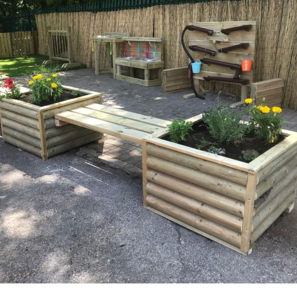 Outdoor Learning Spaces - Designs for Education